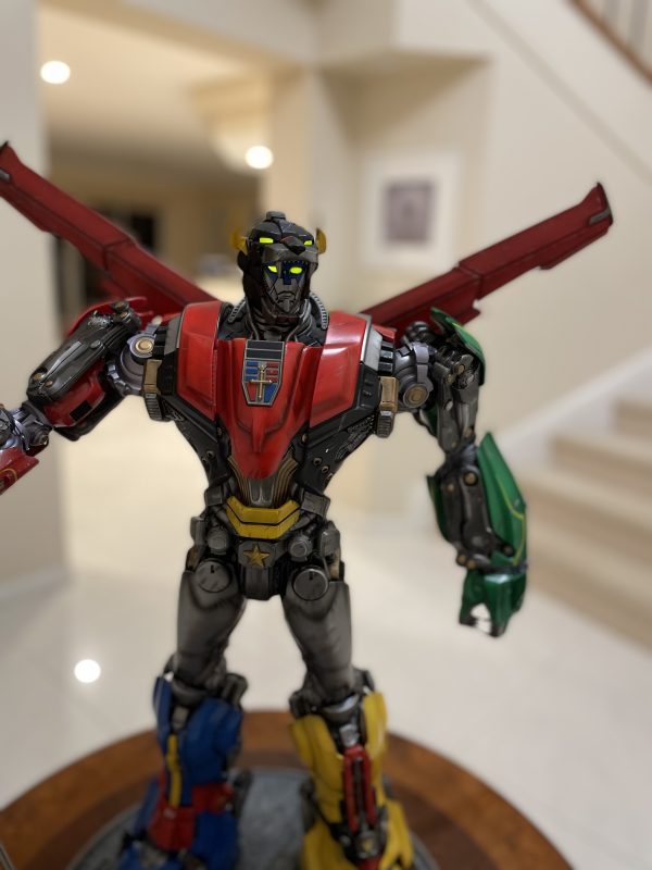 Voltron Maquette Statue by Sideshow